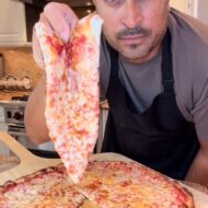 The Biggest Pizza Ever Made: A New Guinness World Record! - Thepizzaweekly.com